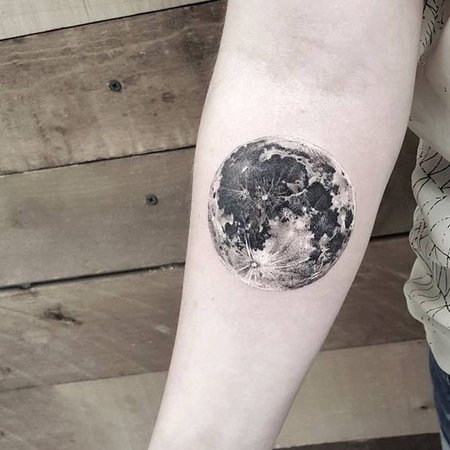 Hold Tetoválás férfiaknak és nőknek: tetkó minta és jelentésük - VeAn ...