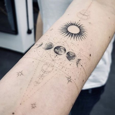 Hold Tetoválás férfiaknak és nőknek: tetkó minta és jelentésük - VeAn ...